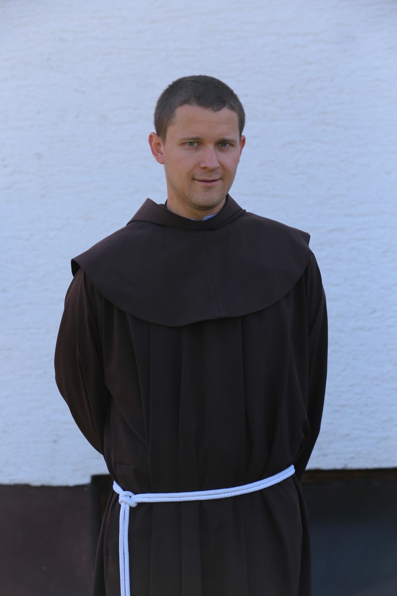 Fra David Sedlar održao mladu misu u župi sv. Antuna Padovanskog ...