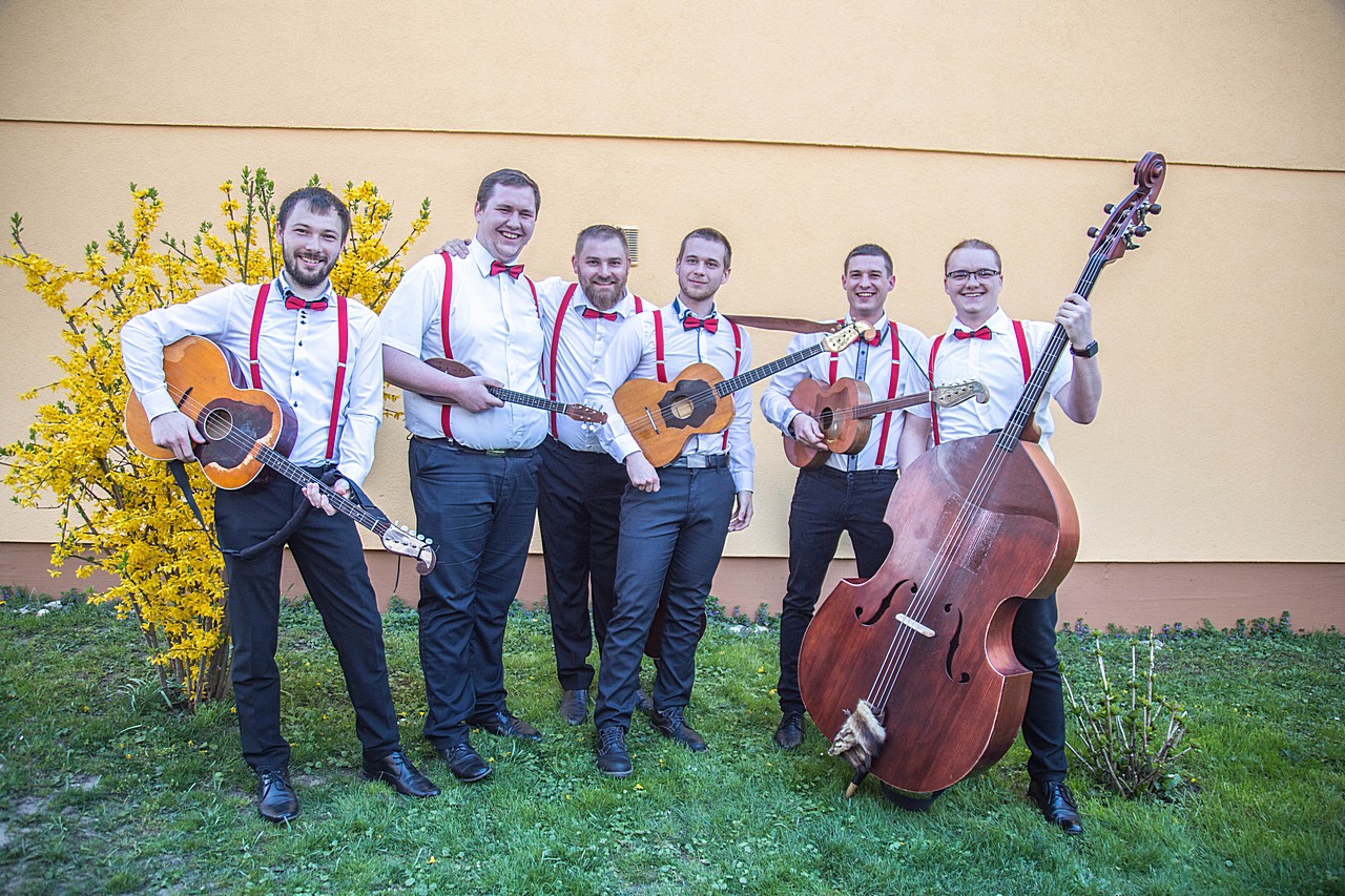 ŽIVE ZA SVIRKU Tamburaški sastav DoReMu: 'Za nas je glazba nezamjenjiv ...