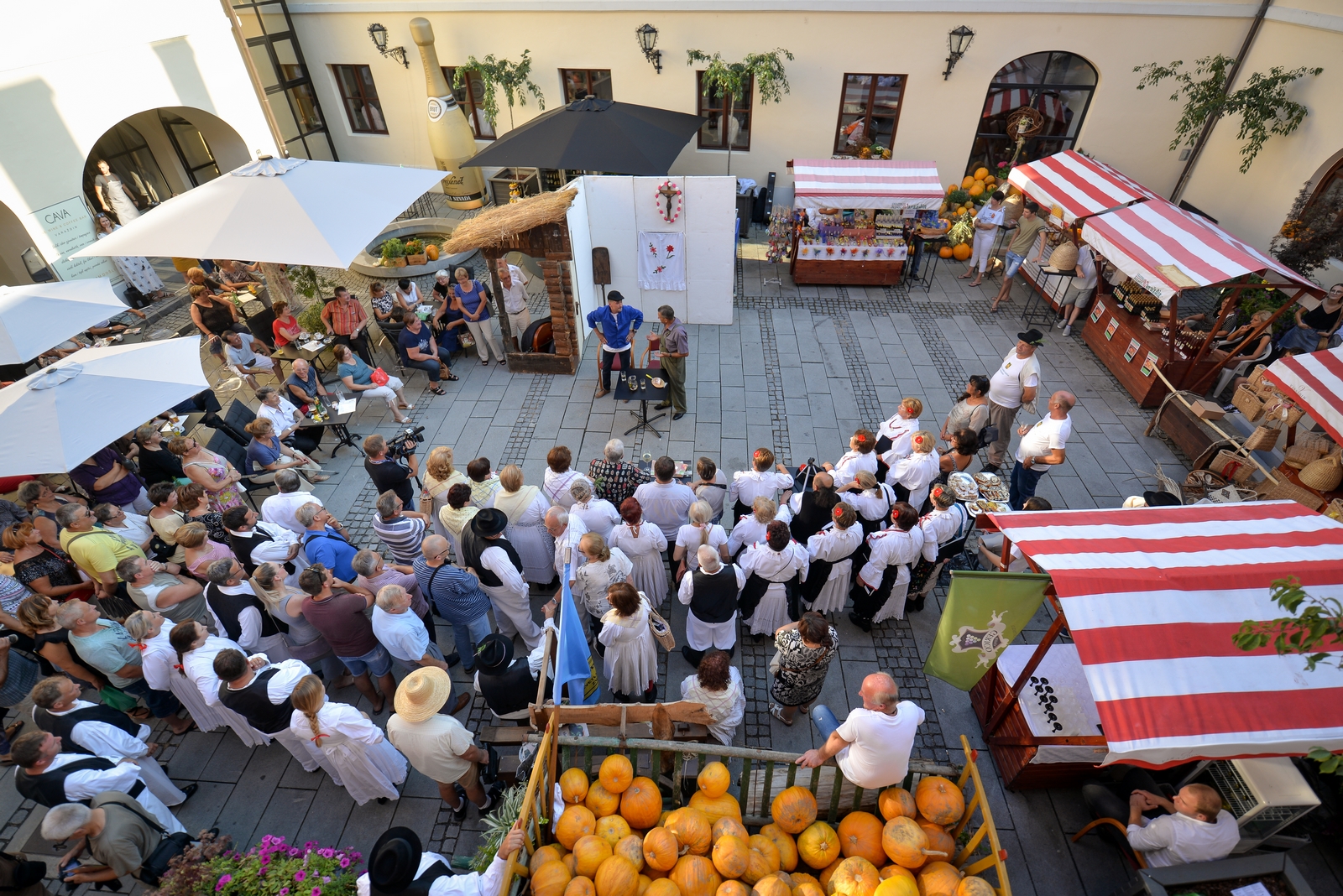 U ponedjeljak se u atriju Županijske palače predstavila Općina Bednja ...