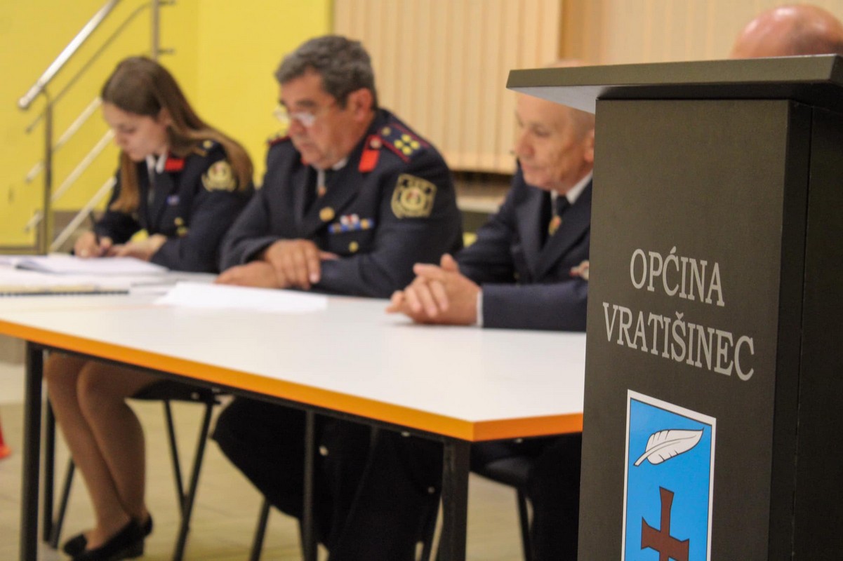 FOTO Stjepan Kozar je izabran za predsjednika Vatrogasne zajednice ...